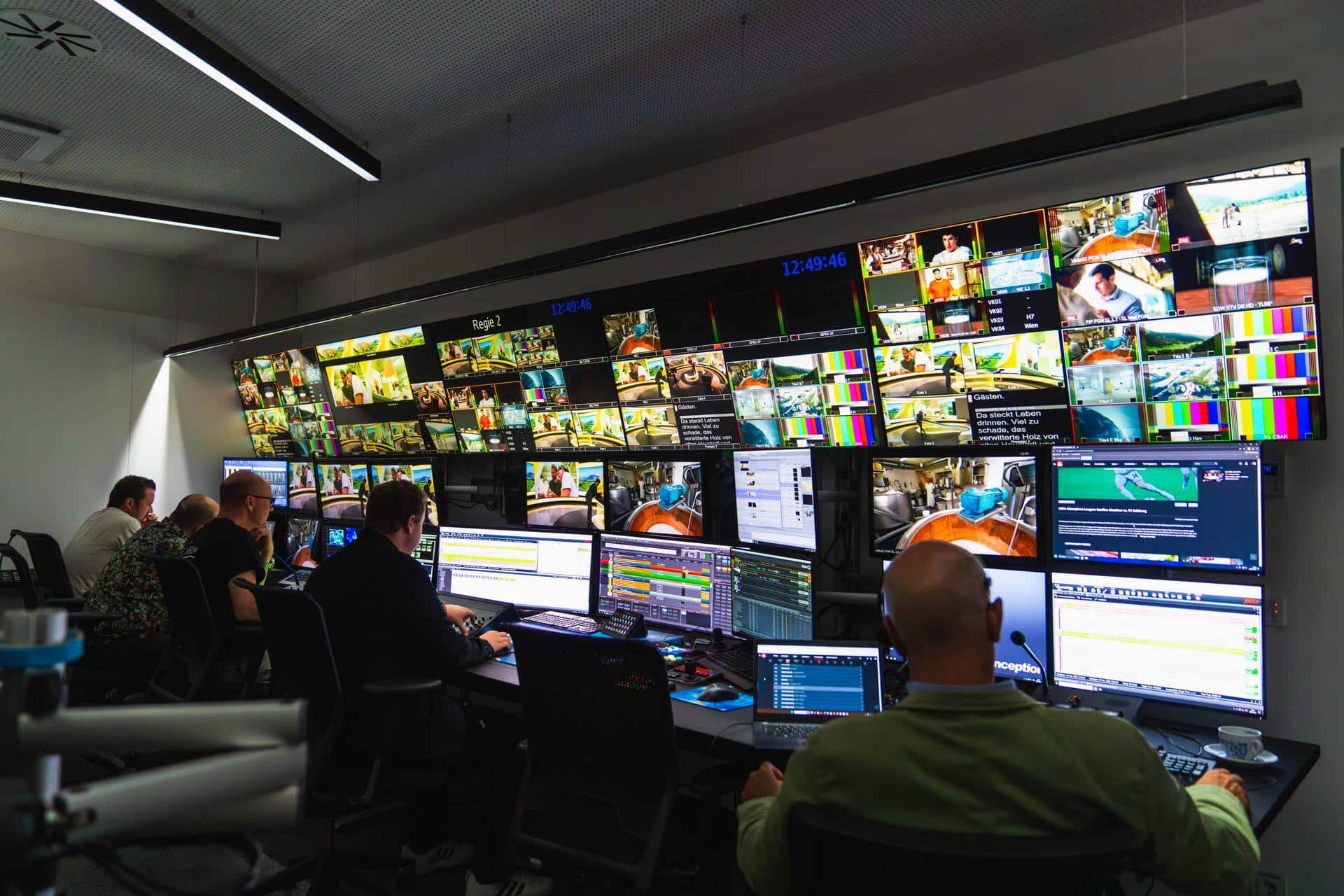 How Broadcasters are Rethinking News in the Multiplatform Era — Ross Video